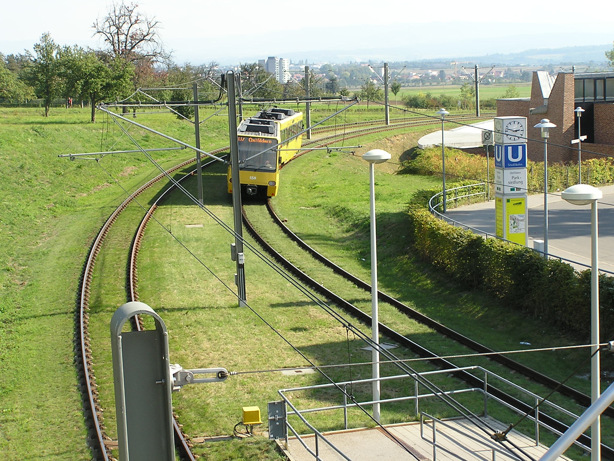 Green Rail Tracks - Green Roof Technology